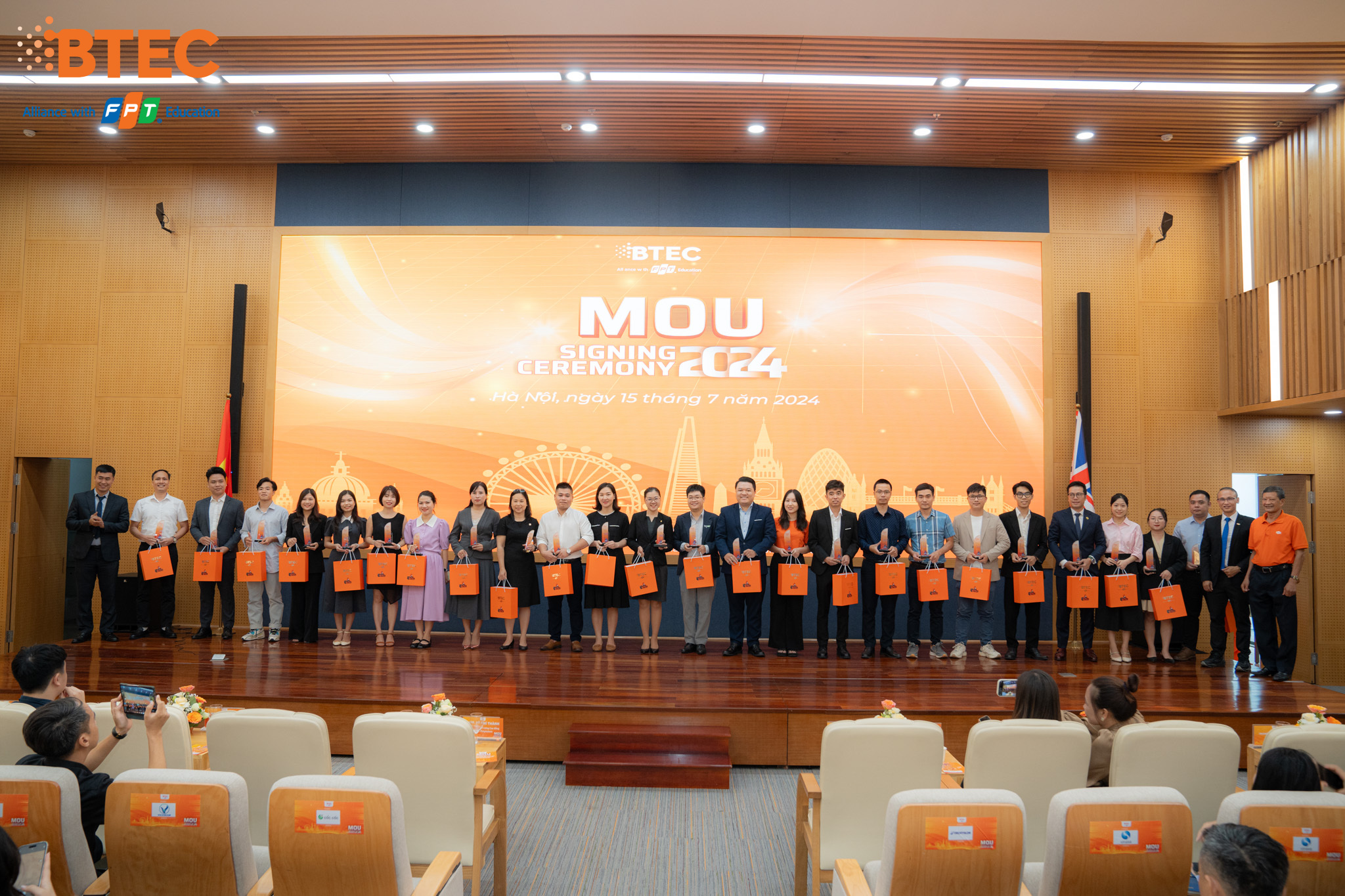 Helpdesk iNET - Trang hỗ trợ dịch vụ của iNET